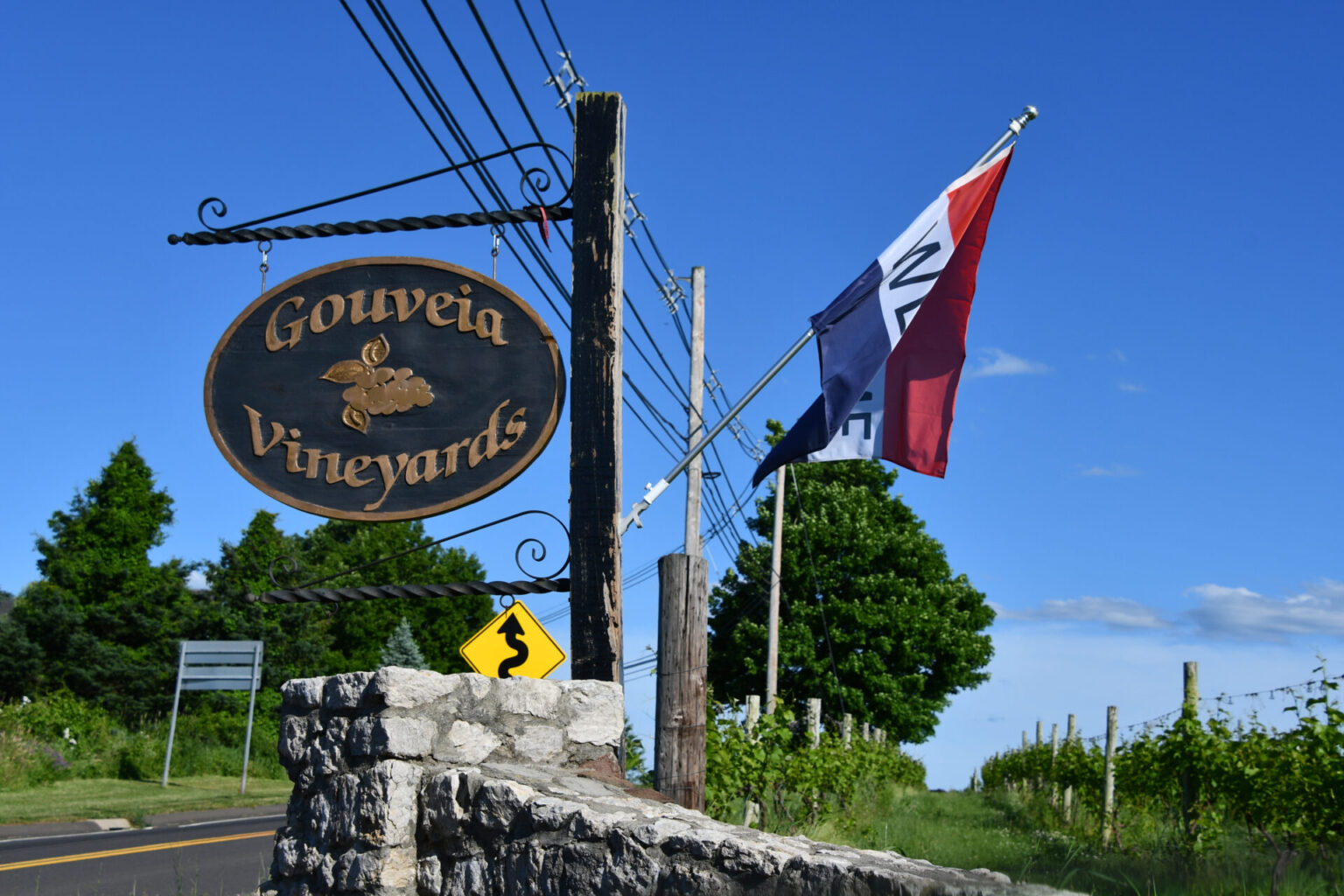 10 Must-Visit Wineries in Connecticut in 2025 - The Connecticut Explorer