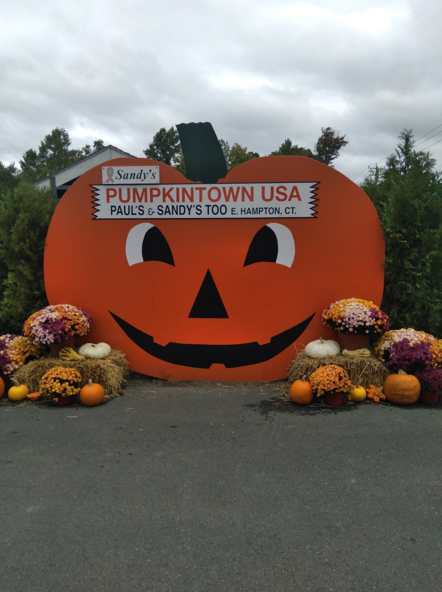 Visiting Pumpkintown USA in East Hampton, CT - The Connecticut Explorer